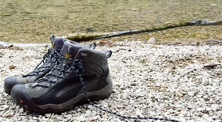 29 nützliche Outdoor Gadgets (2021) - Für Camping & Wandern